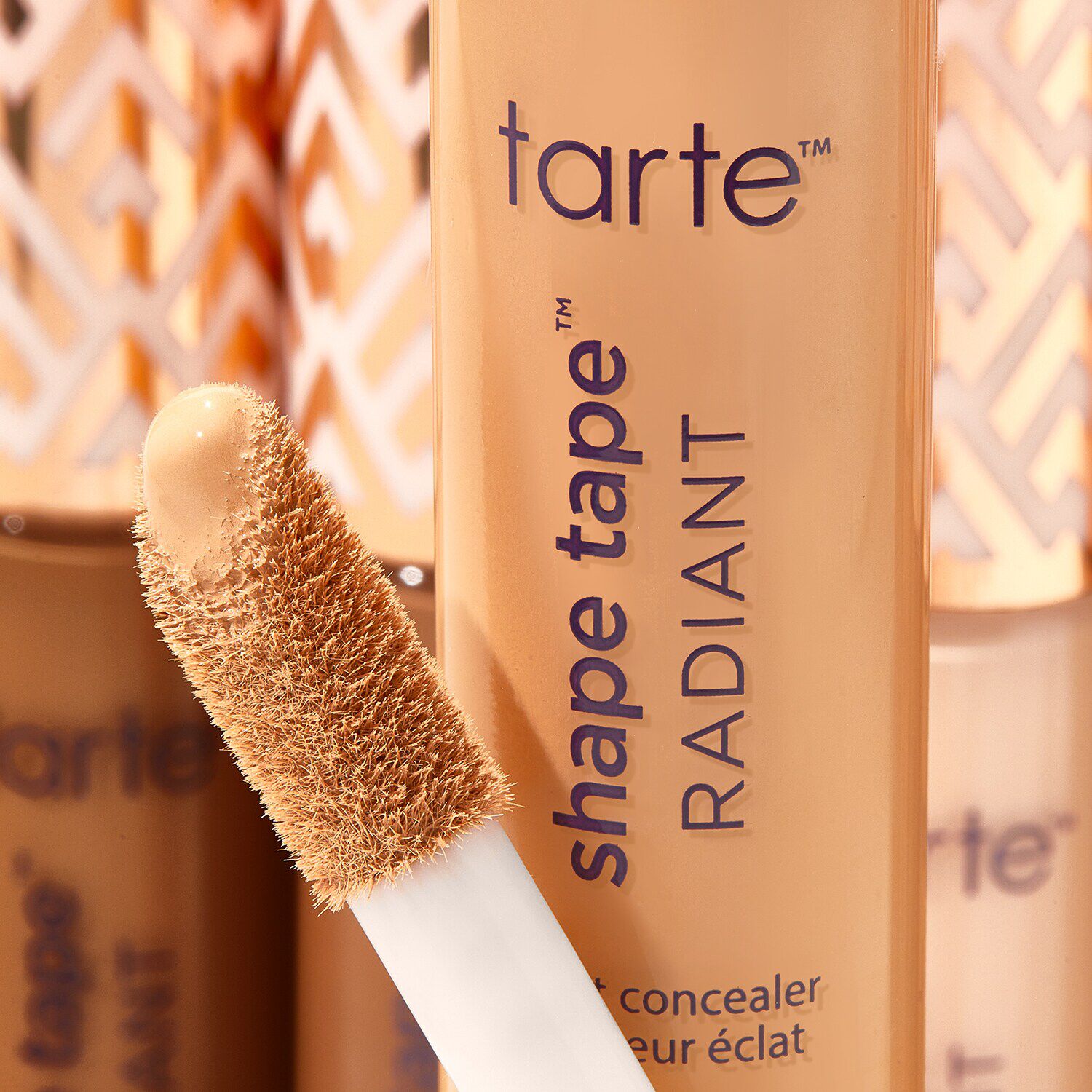 Shape Tape Radiant Concealer Medium coverage radiant finish concealer